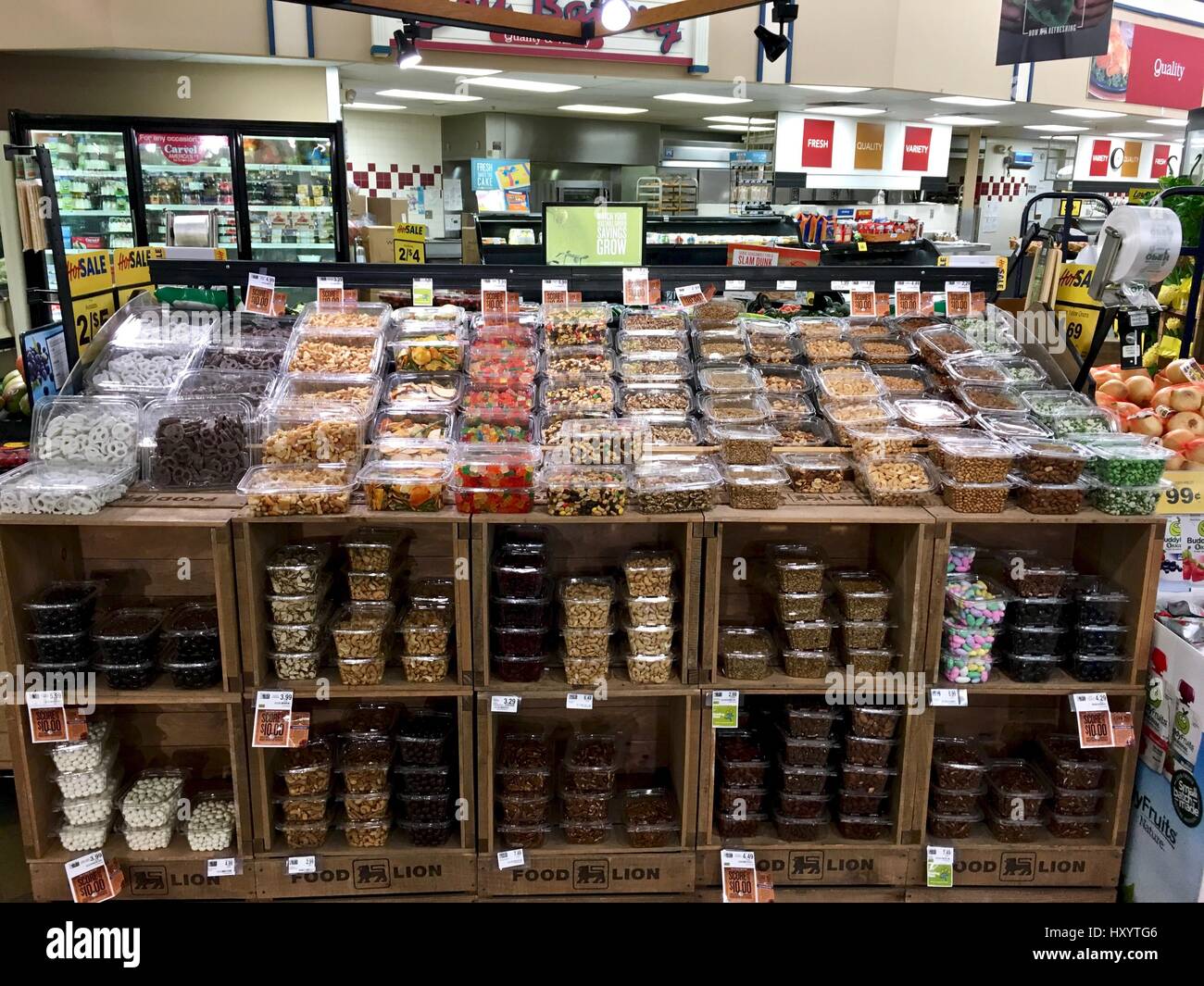 Dried fruits and nuts at grocery store Stock Photo - Alamy