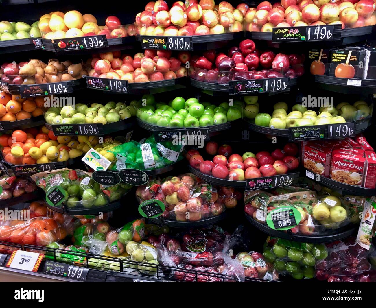 Produce section grocery store hi-res stock photography and images - Alamy Produce section grocery store hi-res stock photography and images - Alamy