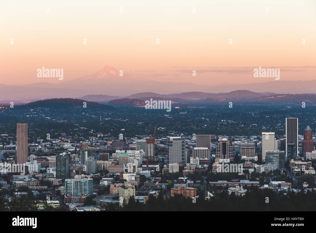 Portland skyline mount hood hi-res stock photography and images - Alamy