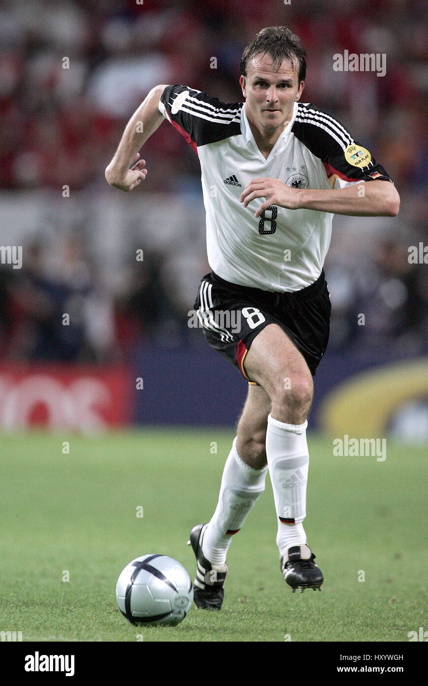 DIETMAR HAMANN GERMANY & LIVERPOOL FC JOSE ALVALADE STADIUM LISBON ...