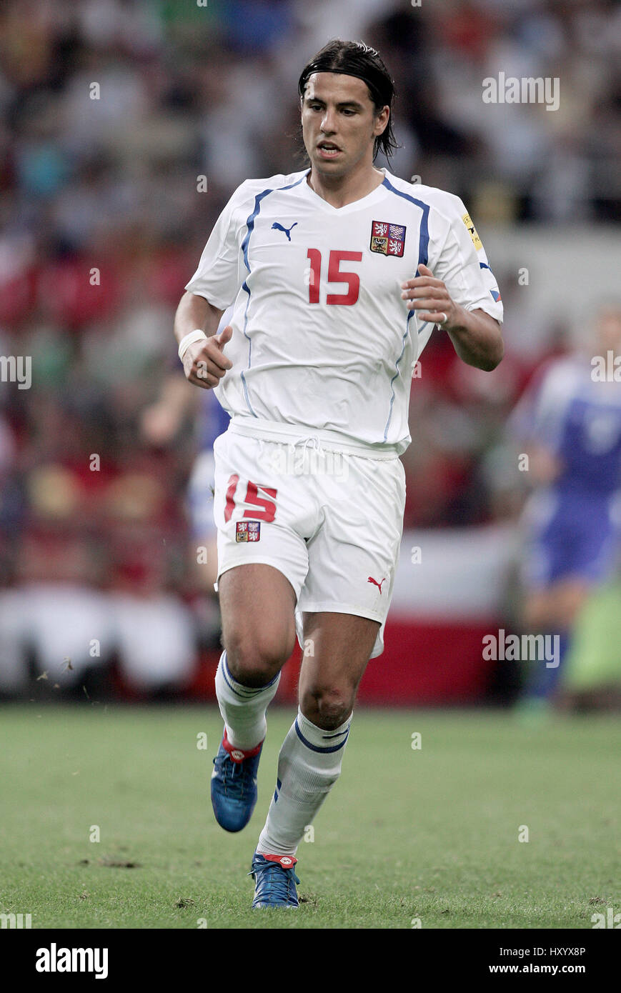MILAN BAROS CZECH REPUBLIC & LIVERPOOL FC DRAGO STADIUM PORTO PORTUGAL ...