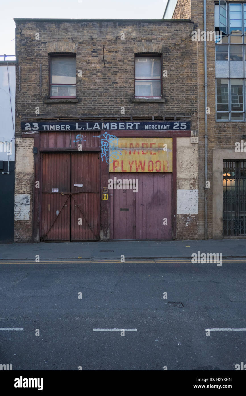 Old lumber merchant in Shoreditch Stock Photo - Alamy