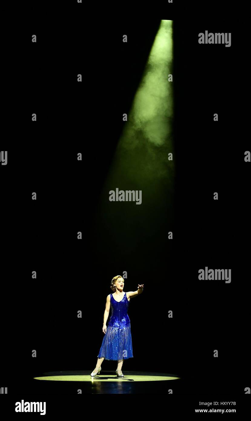 Clare halse appearing on stage hi-res stock photography and images - Alamy