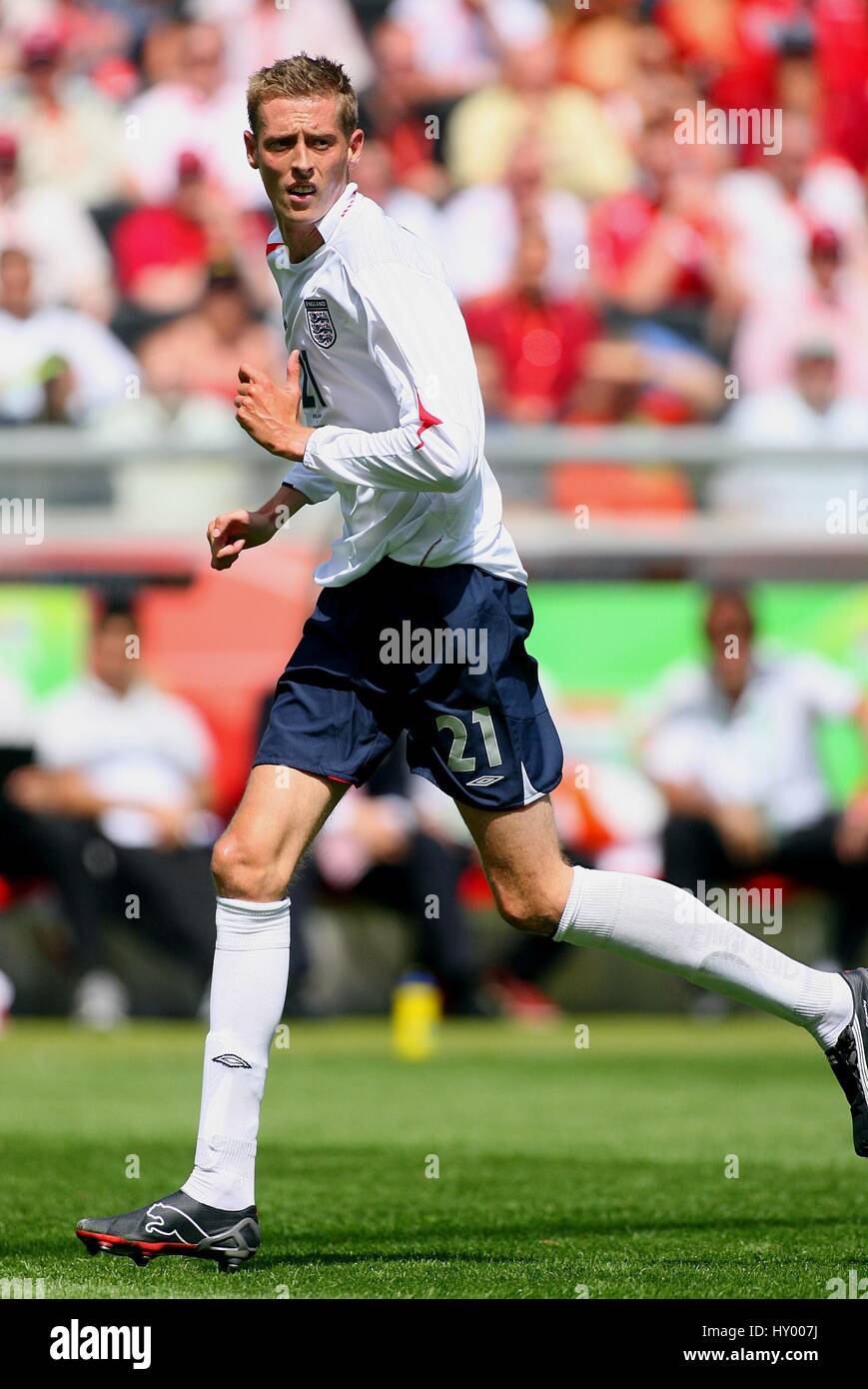 PETER CROUCH ENGLAND & LIVERPOOL FC WORLD CUP FRANKFURT GERMANY 10 June 2006 Stock Photo - Alamy