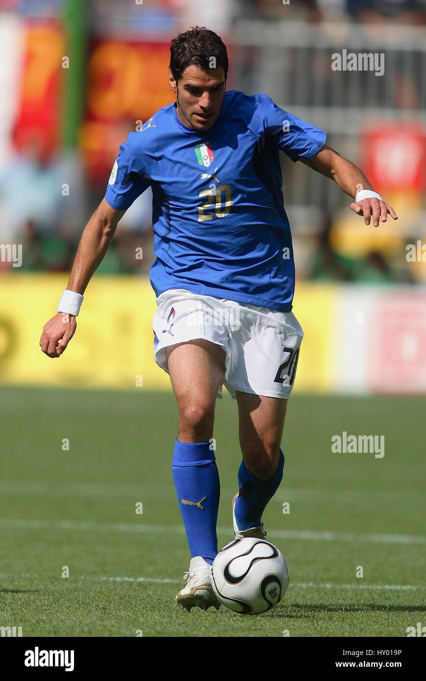 SIMONE PERROTTA ITALY & AS ROMA WORLD CUP FRITZ-WALTER STADION ...