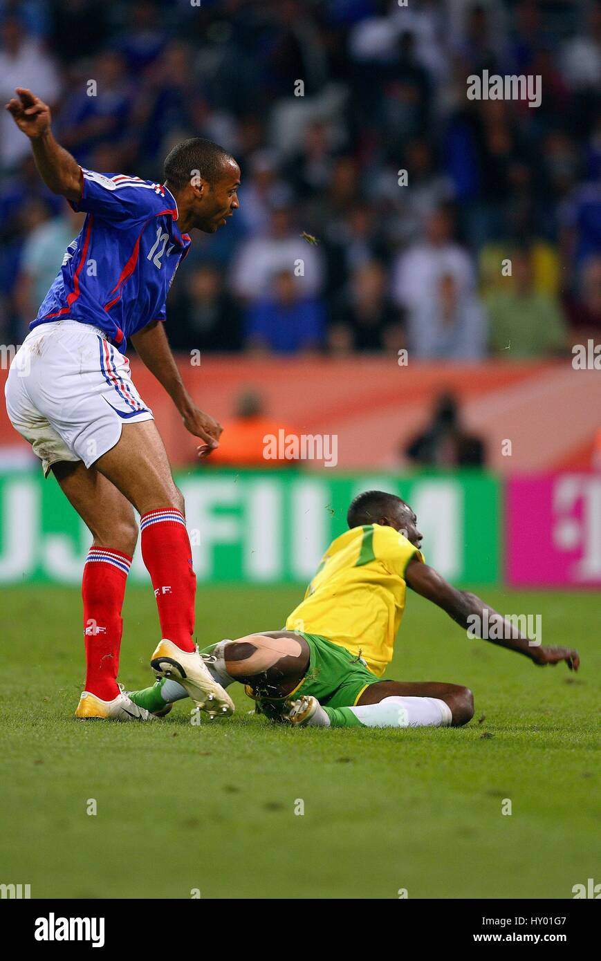 THIERRY HENRY FRANCE & ARSENAL FC WORLD CUP RHEIN ENERGIE STADIUM ...