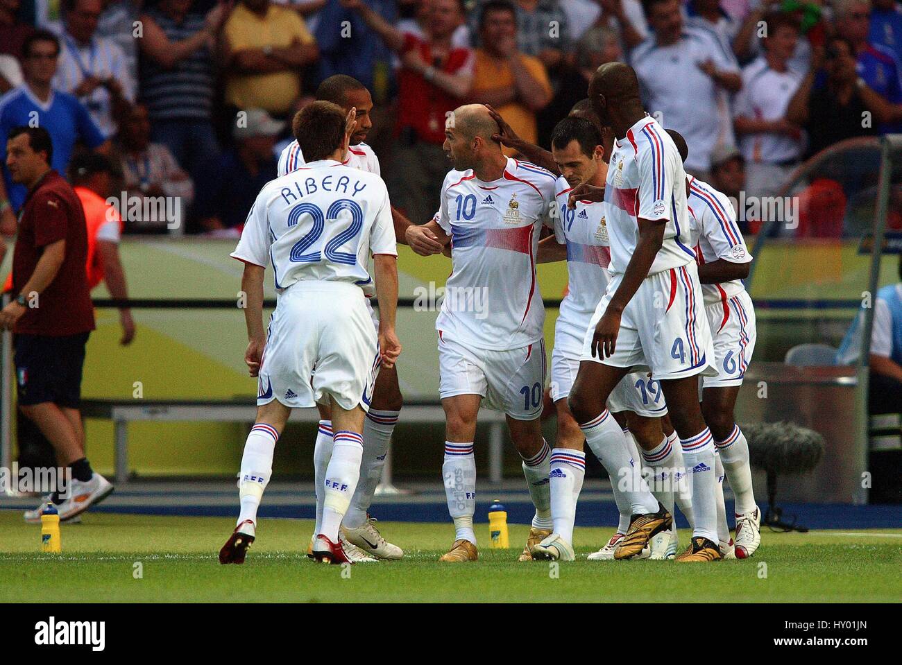 2006 italy v france team hi-res stock photography and images - Alamy