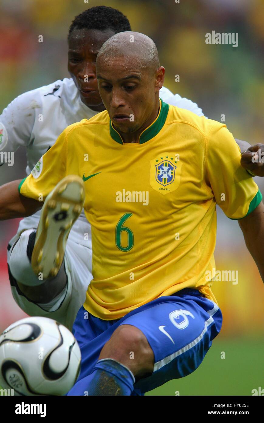 ROBERTO CARLOS BRAZIL & REAL MADRID SIGNAL IDUNA PARK DORTMUND GERMANY ...