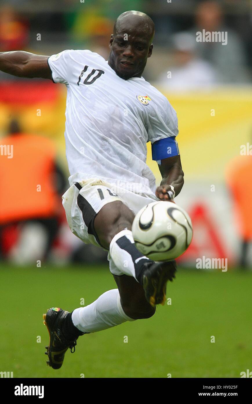 STEPHEN APPIAH GHANA & FENERBAHCE SIGNAL IDUNA PARK DORTMUND GERMANY 27 ...