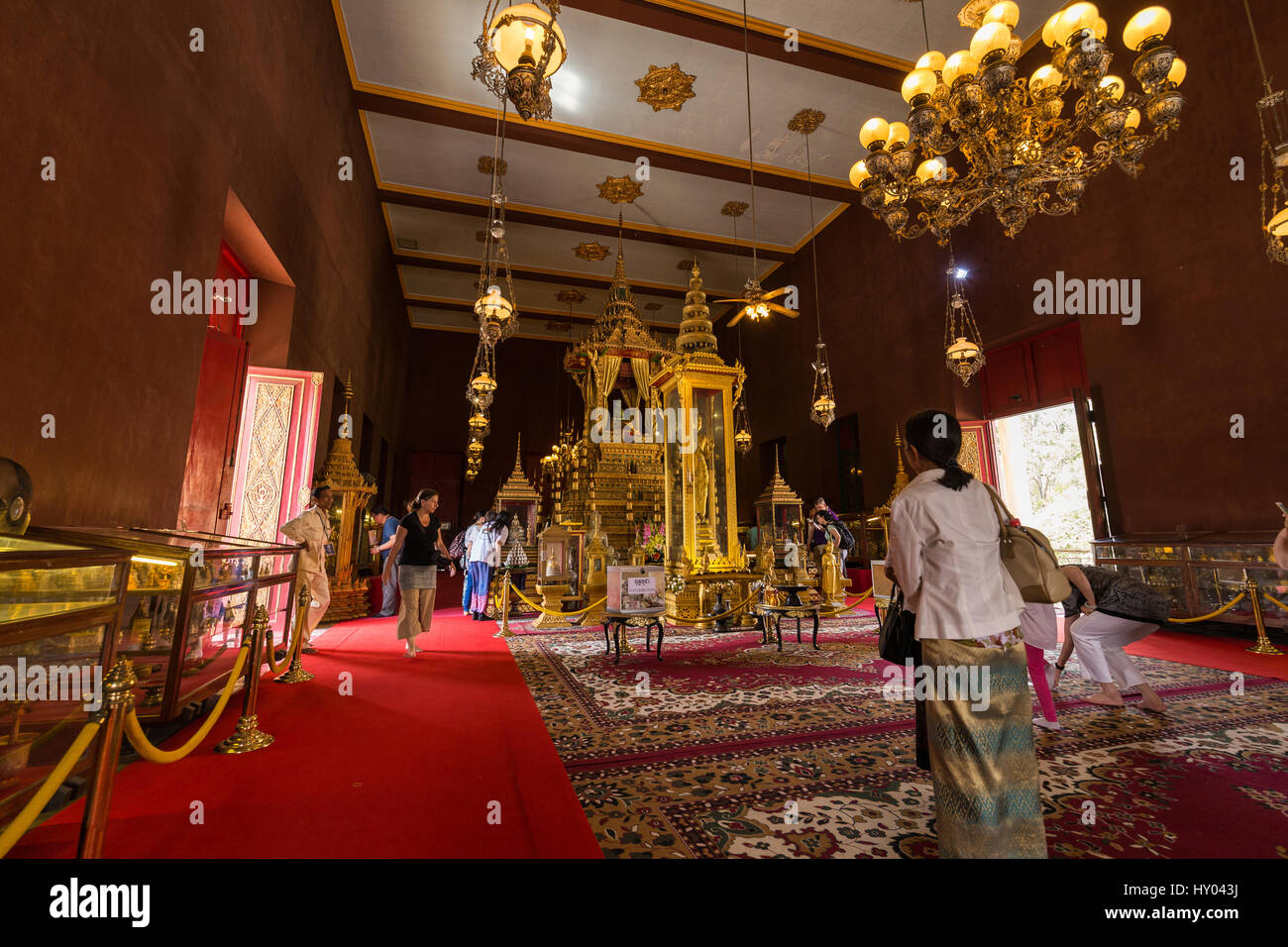 Silver pagoda hi-res stock photography and images - Alamy