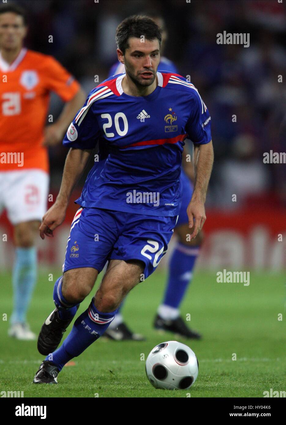 JEREMY TOULALAN FRANCE & OLYMPIQUE LYON STADE DE SUISSE BERNE ...