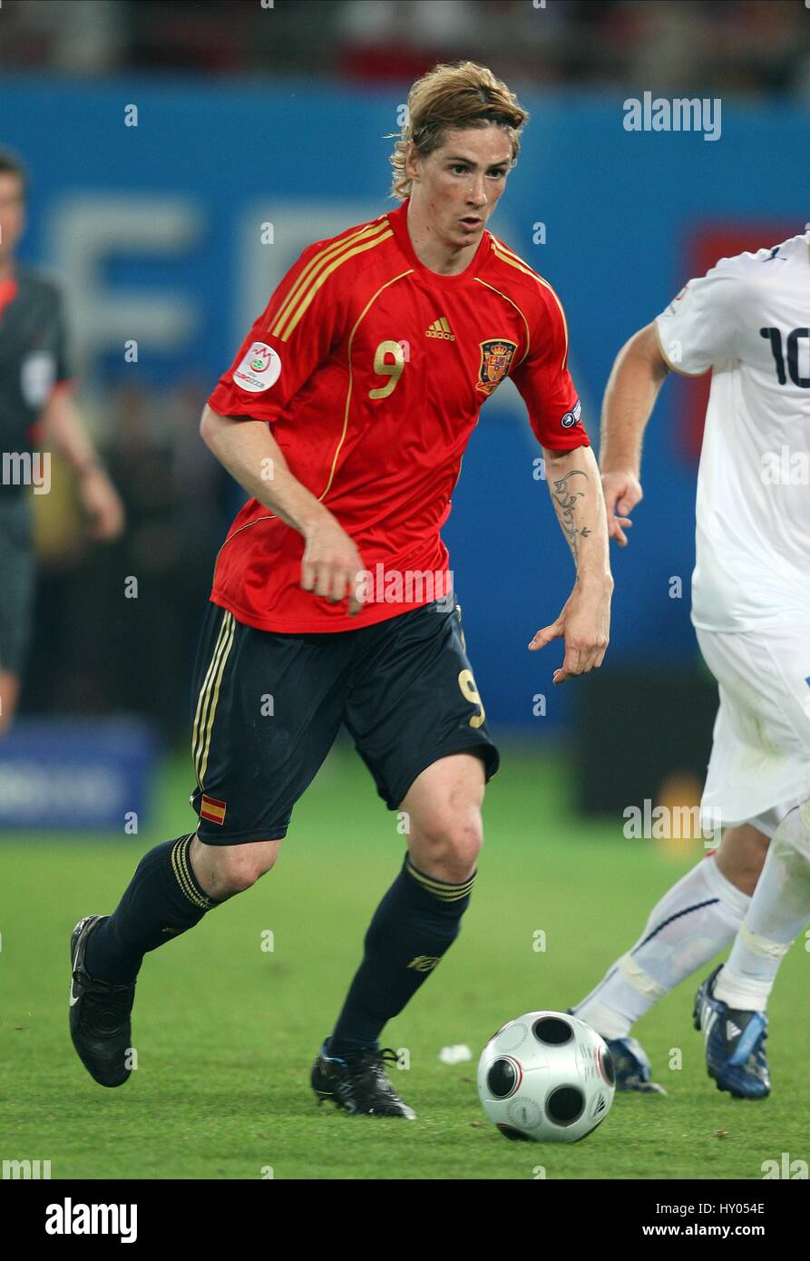 FERNANDO TORRES SPAIN & LIVERPOOL FC ERNST-HAPPEL STADIUM VIENNA ...