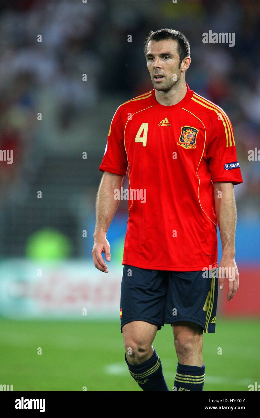 CARLOS MARCHENA SPAIN & VALENCIA ERNST-HAPPEL STADIUM VIENNA AUSTRIA 22 ...