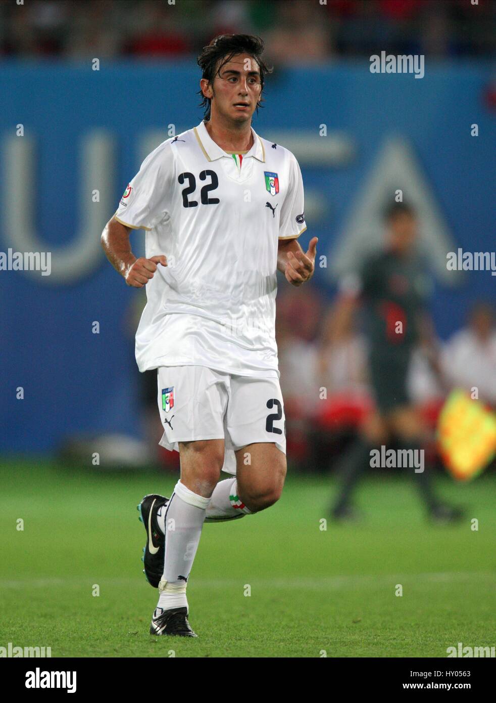 ALBERTO AQUILANI ITALY & ROMA ERNST-HAPPEL STADIUM VIENNA AUSTRIA 22 ...
