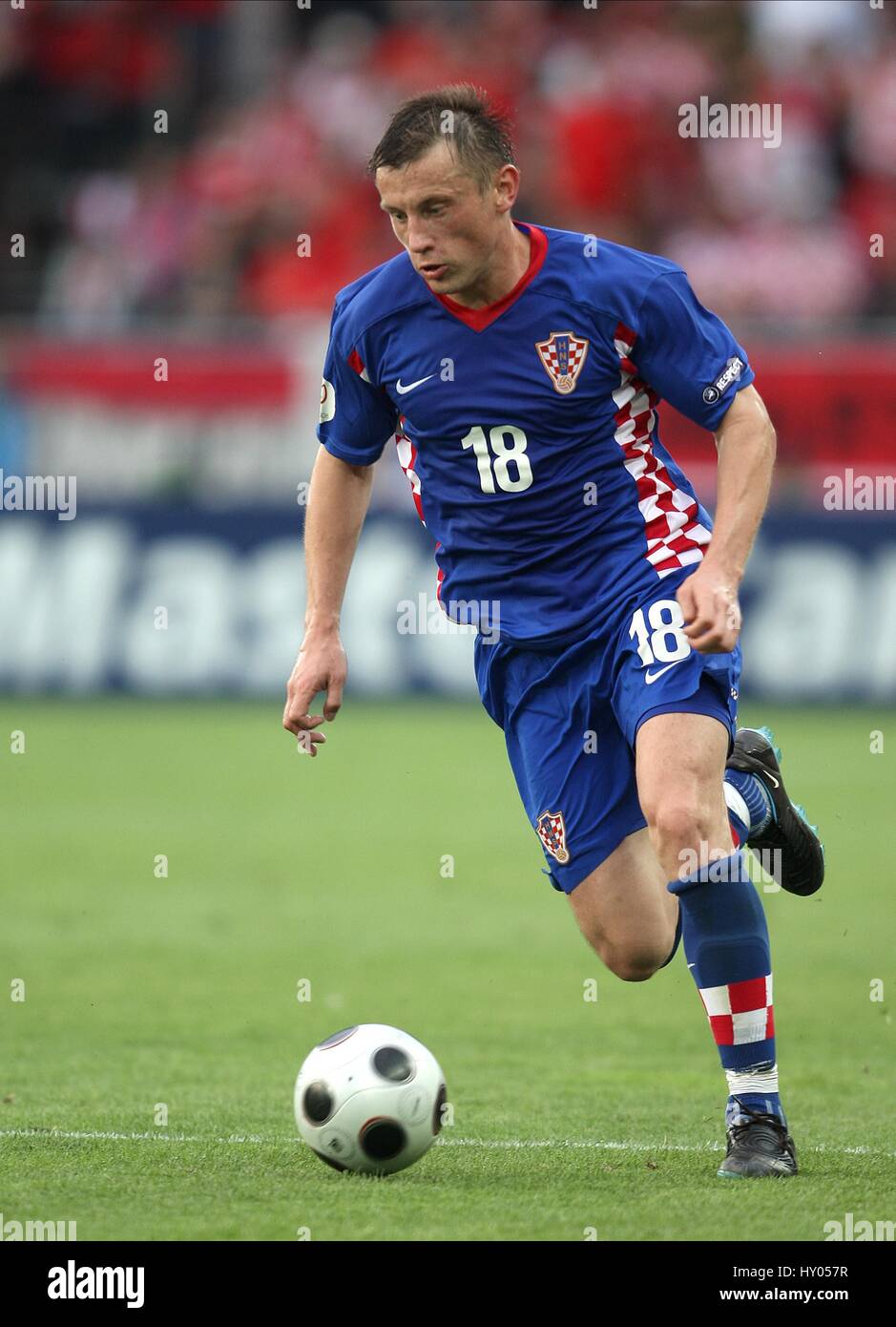 IVICA OLIC CROATIA & HAMBURG SV ERNST-HAPPEL-STADION VIENNA AUSTRIA 08 ...