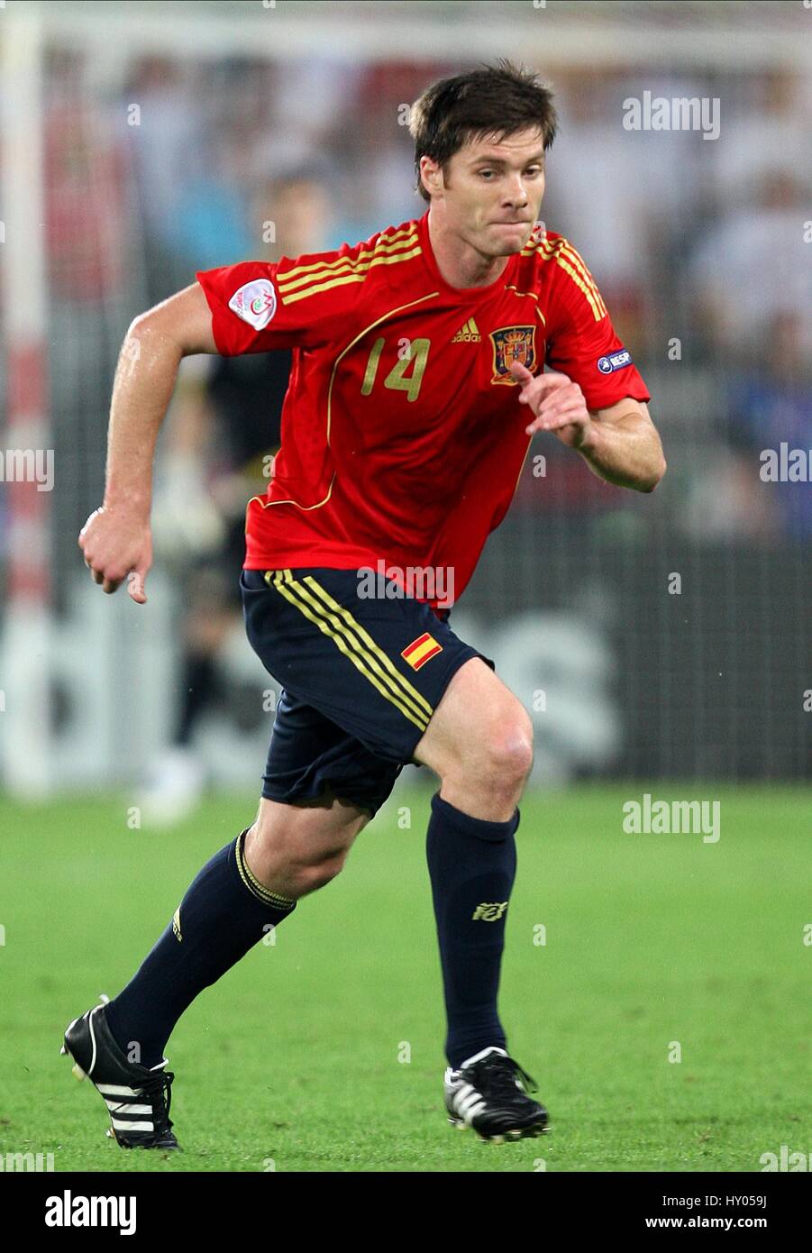 XABI ALONSO SPAIN & LIVERPOOL FC ERNST-HAPPEL-STADION VIENNA AUSTRIA 29 ...