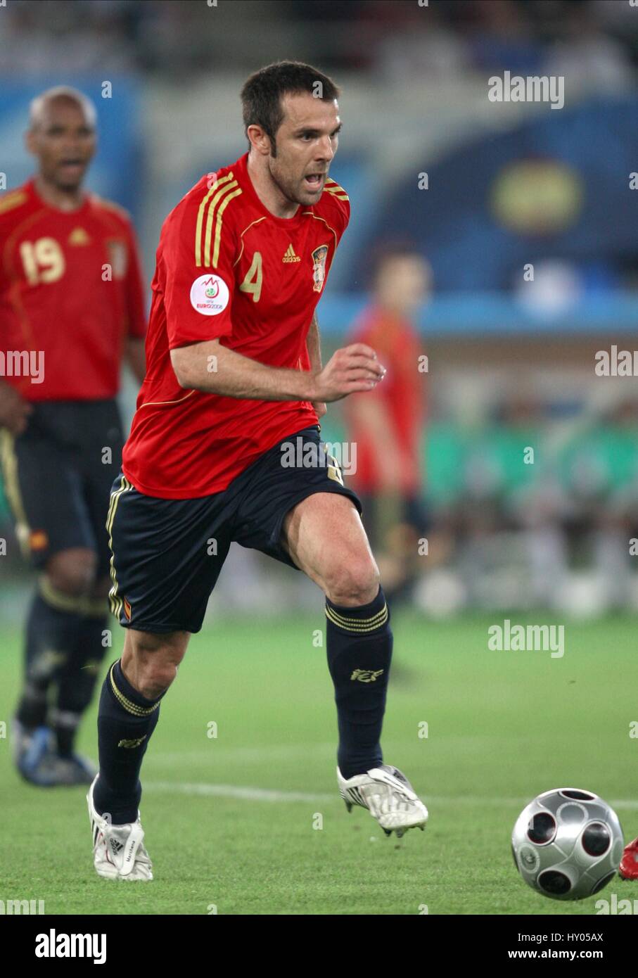 CARLOS MARCHENA SPAIN & VALENCIA ERNST-HAPPEL-STADION VIENNA AUSTRIA 29 ...