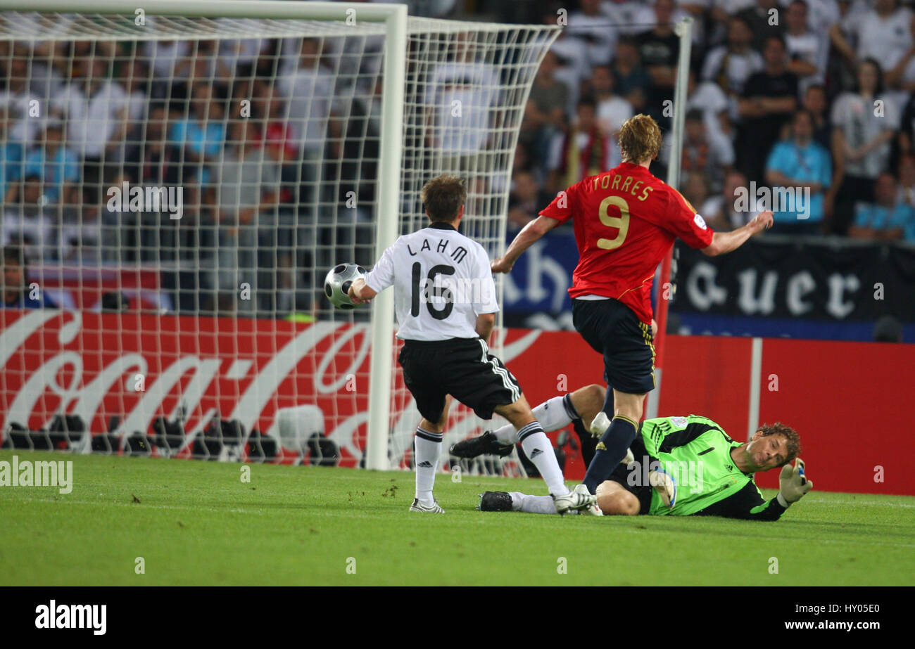 FERNANDO TORRES SCORES GERMANY V SPAIN ERNST-HAPPEL-STADION VIENNA ...