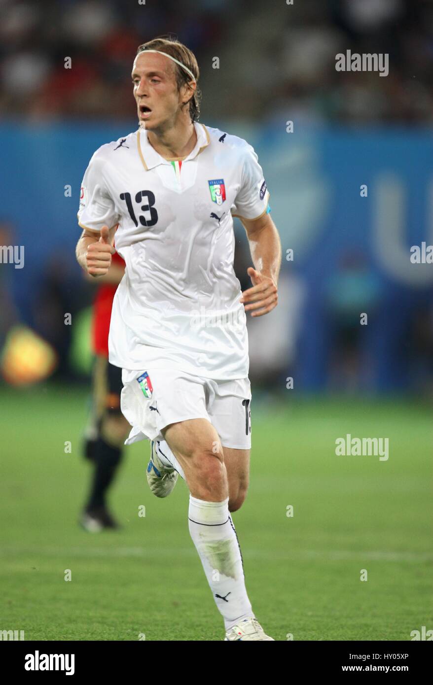 MASSIMO AMBROSINI ITALY & AC MILAN ERNST-HAPPEL STADIUM VIENNA AUSTRIA ...