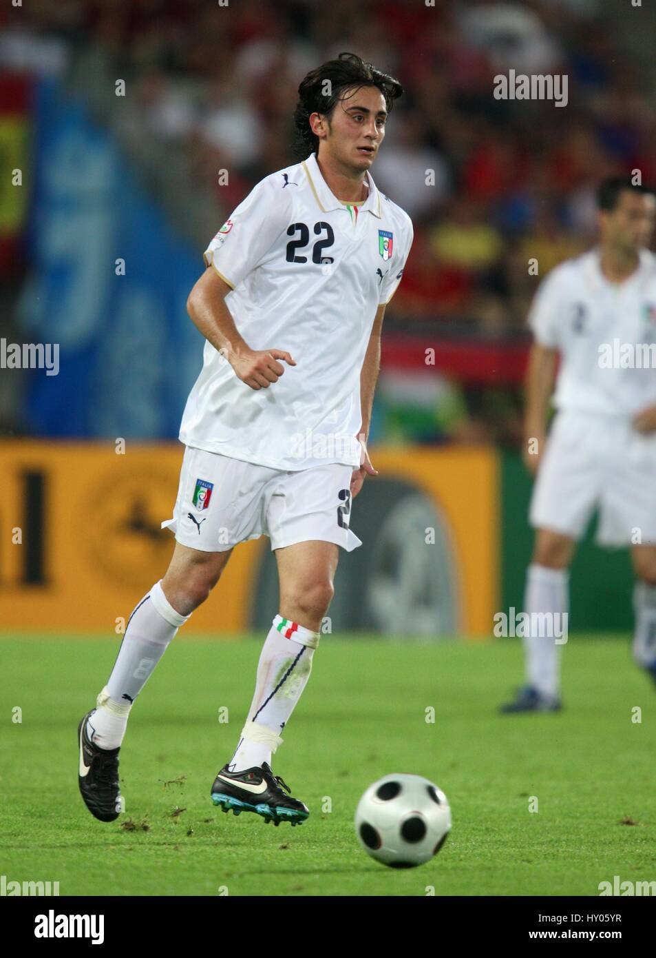 ALBERTO AQUILANI ITALY & ROMA ERNST-HAPPEL STADIUM VIENNA AUSTRIA 22 ...