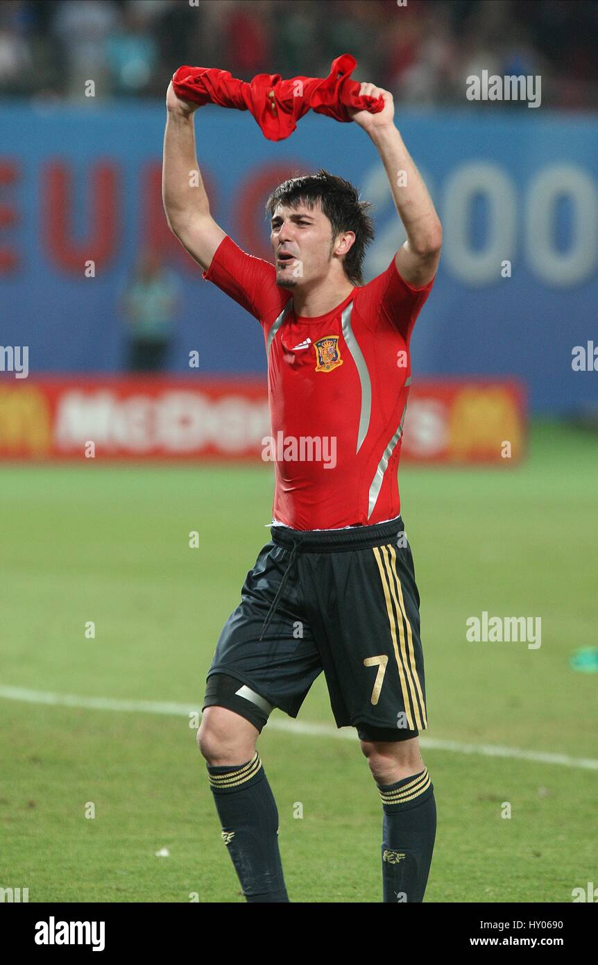 DAVID VILLA CELEBRATES SPAIN V ITALY ERNST-HAPPEL STADIUM VIENNA ...