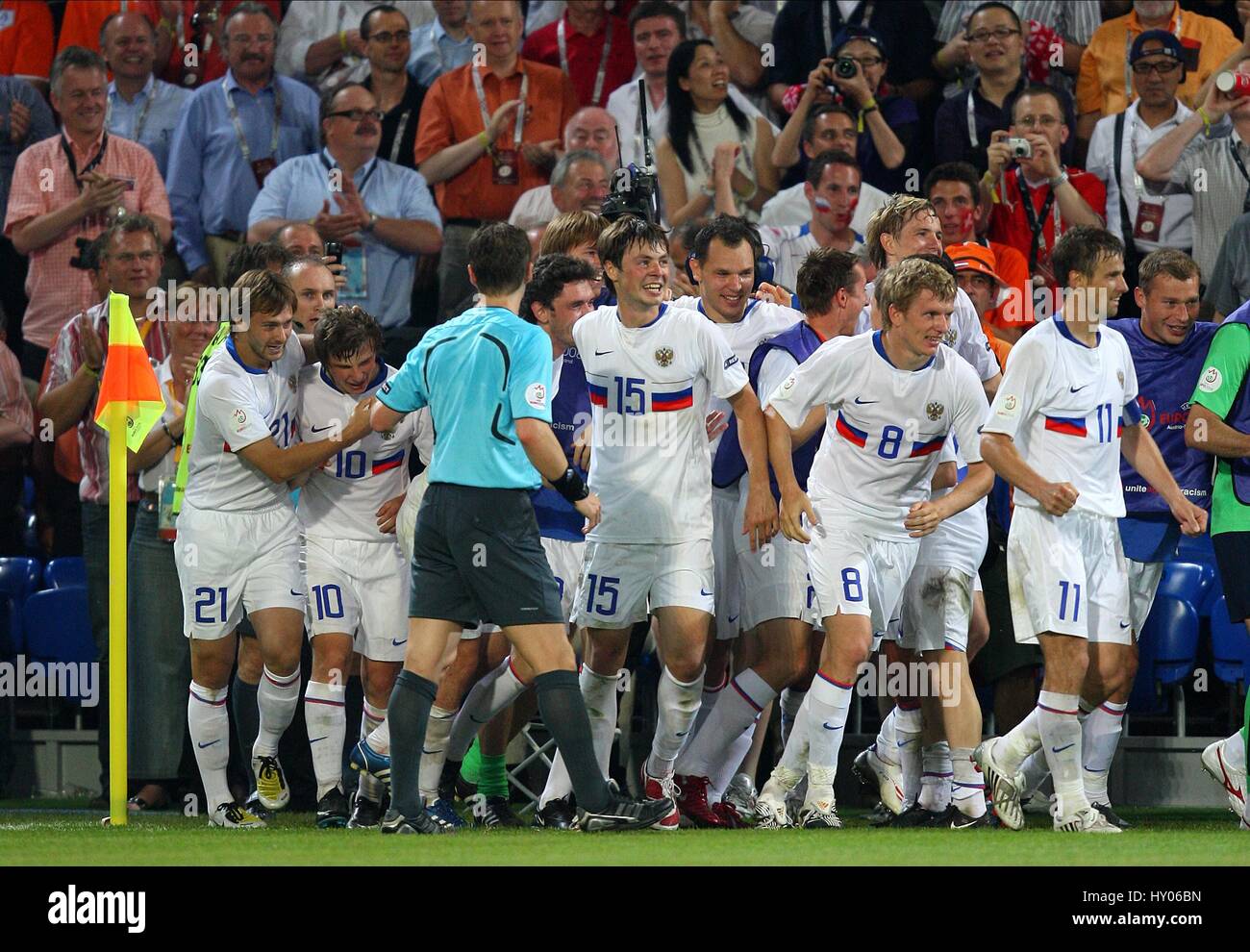 RUSSIAN PLAYERS CELEBRATE 2ND HOLLAND V RUSSIA ST JAKOB-PARK BASEL ...