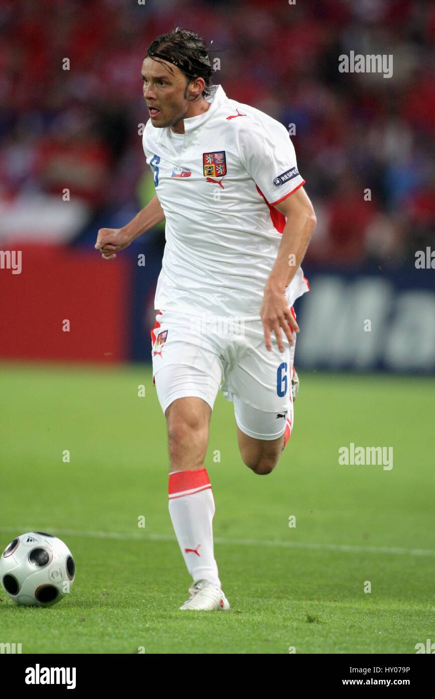 MAREK JANKULOVSKI CZECH REPUBLIC & AC MILAN STADE DE GENEVE GENEVE ...