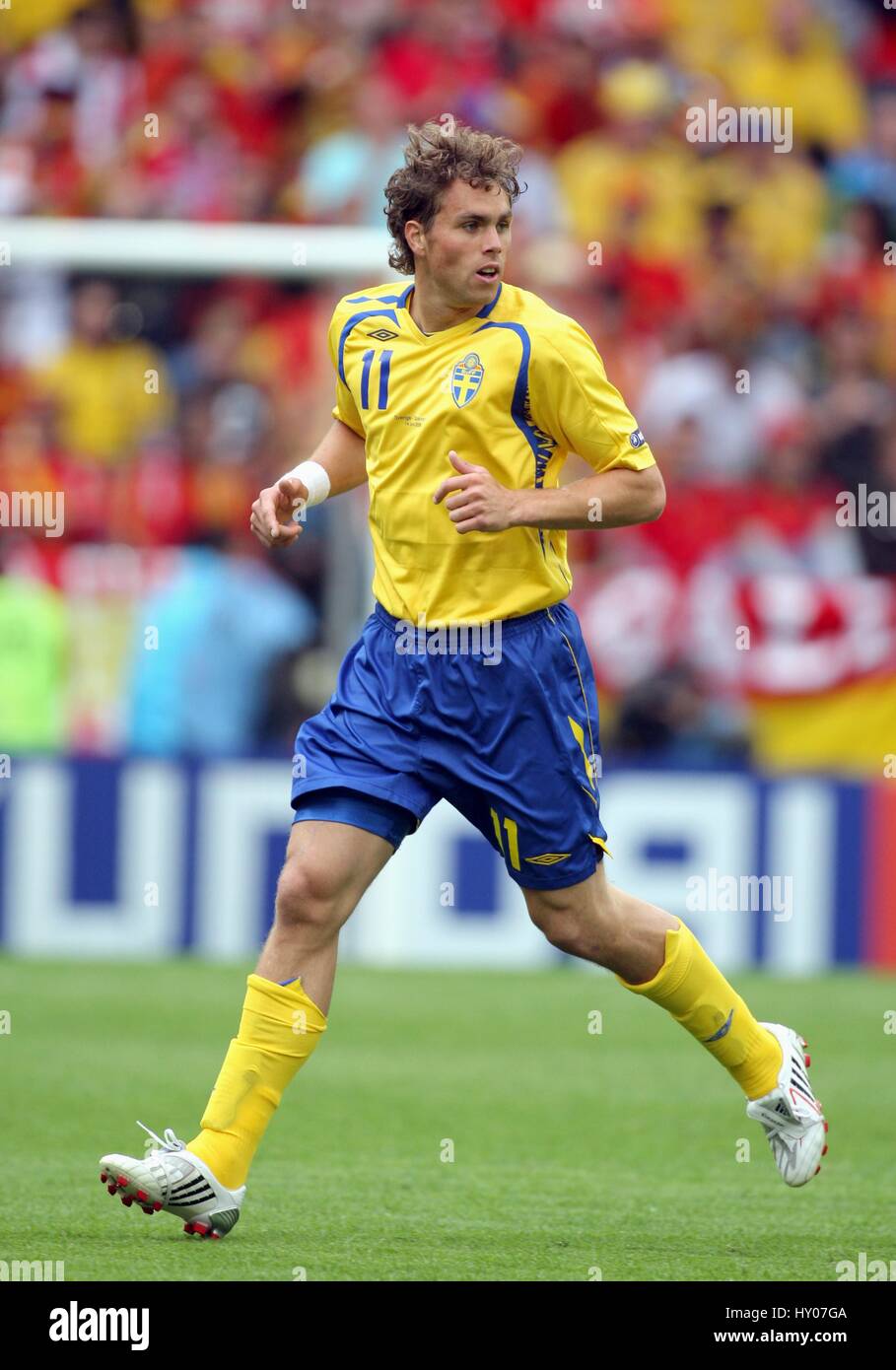 JOHAN ELMANDER SWEDEN & TOULOUSE FC TIVOLI NUE INNSBRUCK AUSTRIA 14 ...