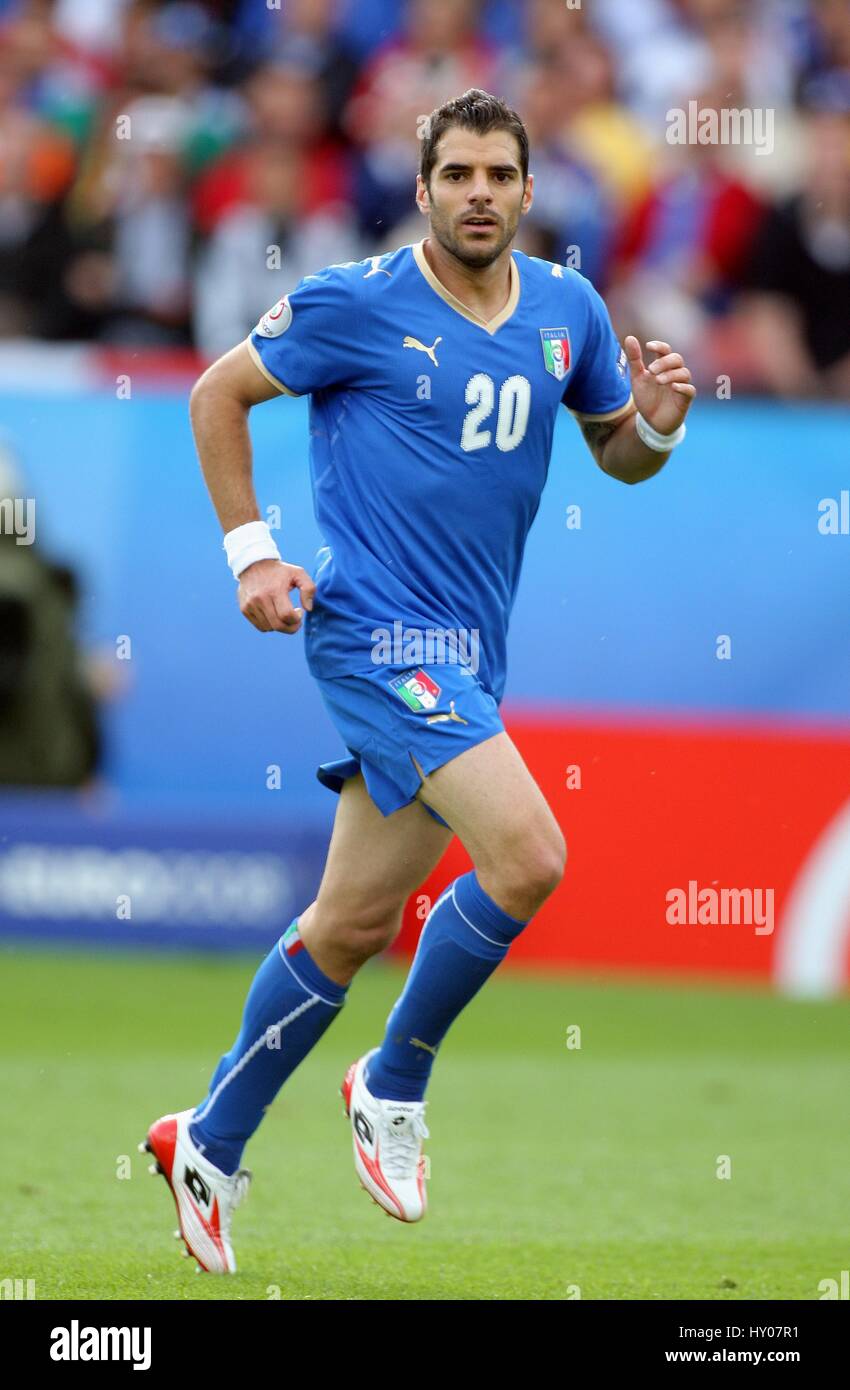 SIMONE PERROTTA ITALY & AS ROMA LETZIGRUND STADUIM ZURICH SWITZERLAND ...