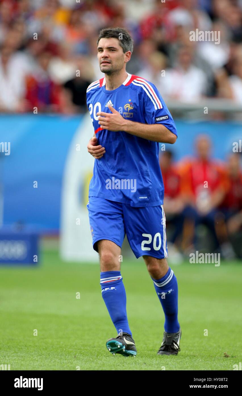 JEREMY TOULALAN FRANCE & OLYMPIQUE LYON LETZIGRUND STADUIM ZURICH ...
