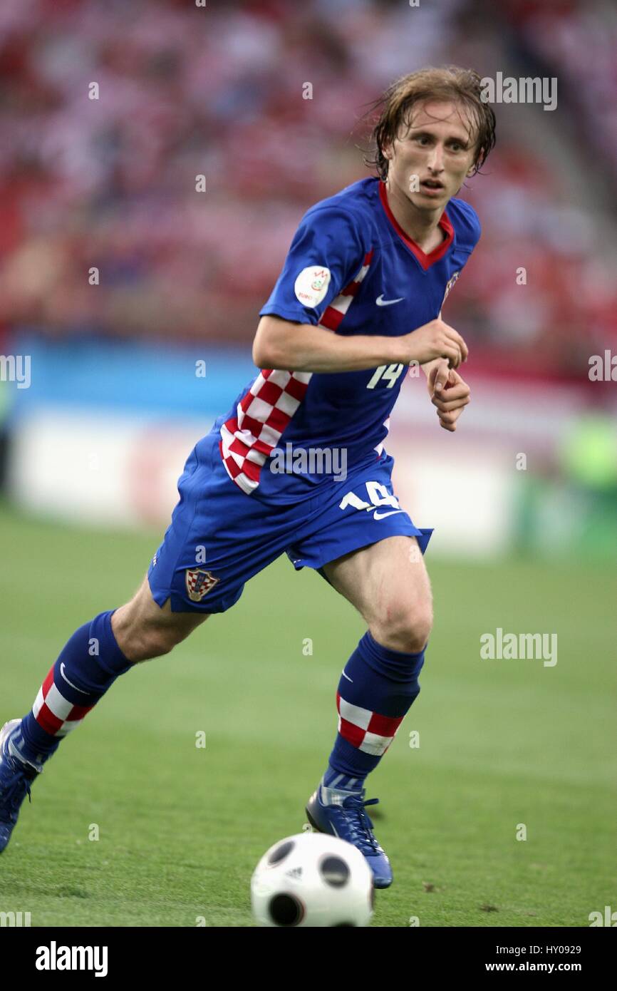 LUKA MODRIC CROATIA & TOTTENHAM HOTSPUR FC ERNST-HAPPEL-STADION VIENNA ...