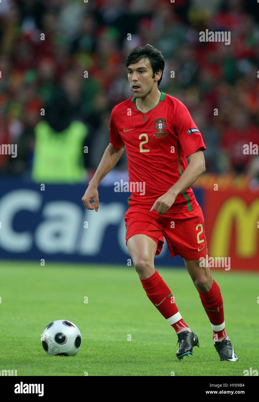 PAULO FERREIRA PORTUGAL & CHELSEA FC STADE DE GENEVE GENEVE SWITZERLAND ...