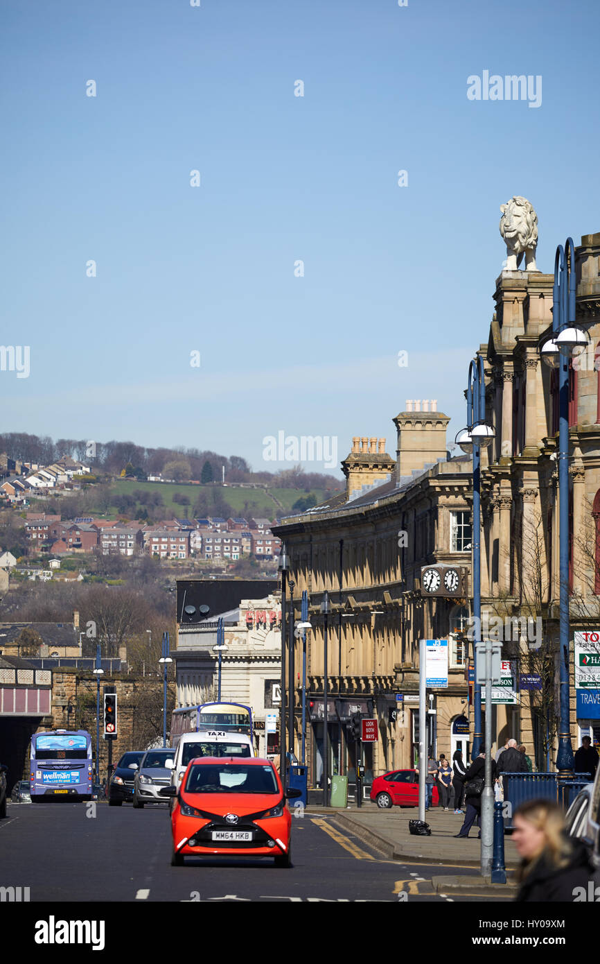 Exterior Lion Arcade John William Street, Huddersfield town centre a ...