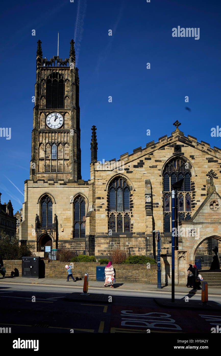 Huddersfield parish church hi-res stock photography and images - Alamy