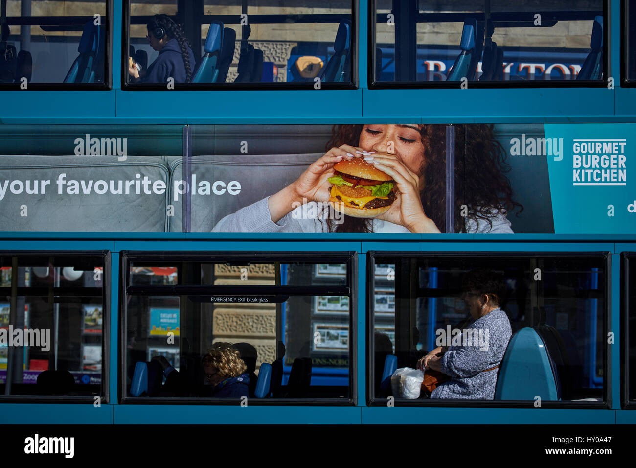 Bus advert hi-res stock photography and images - Alamy
