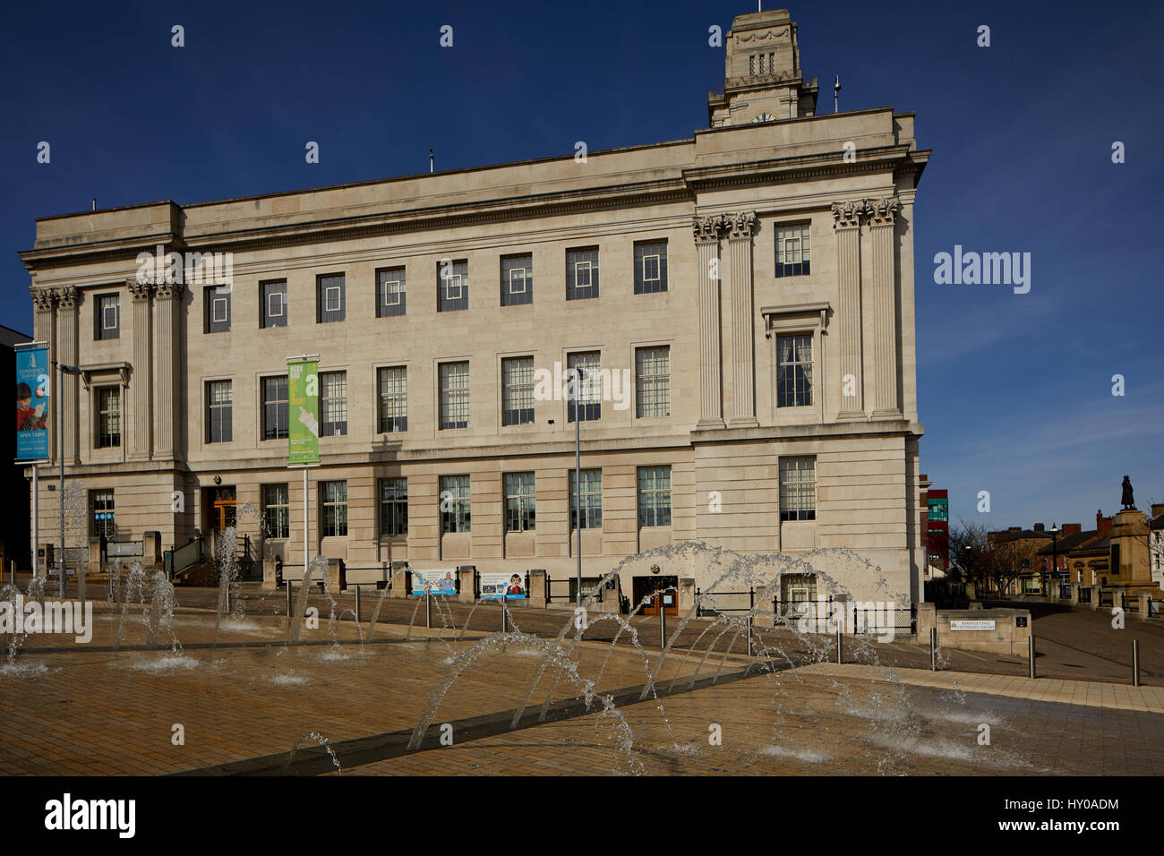 Town centre of barnsley hi-res stock photography and images - Alamy