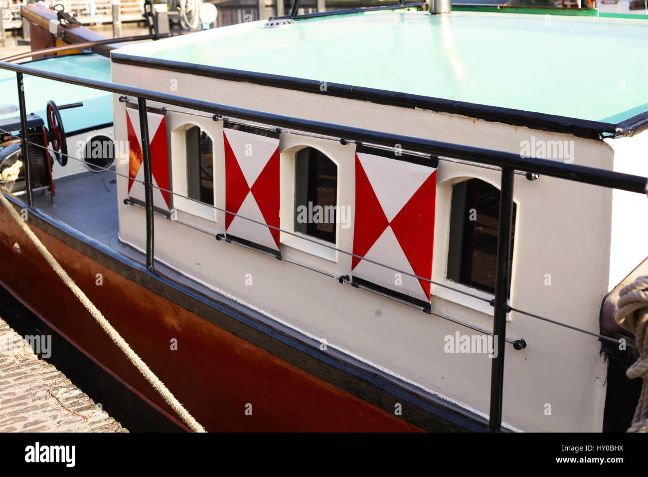 Typically Dutch house boat Stock Photo - Alamy