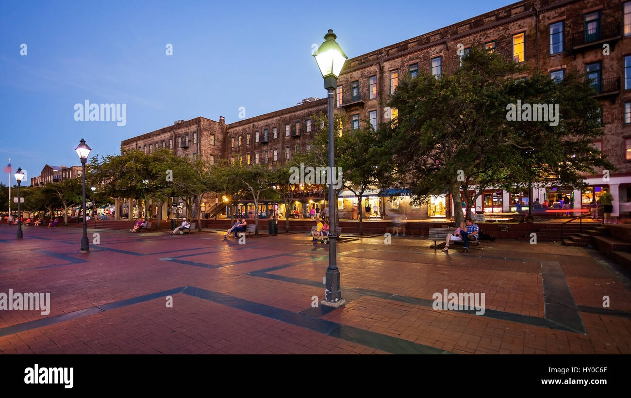 Savannah georgia usa downtown hi-res stock photography and images - Alamy