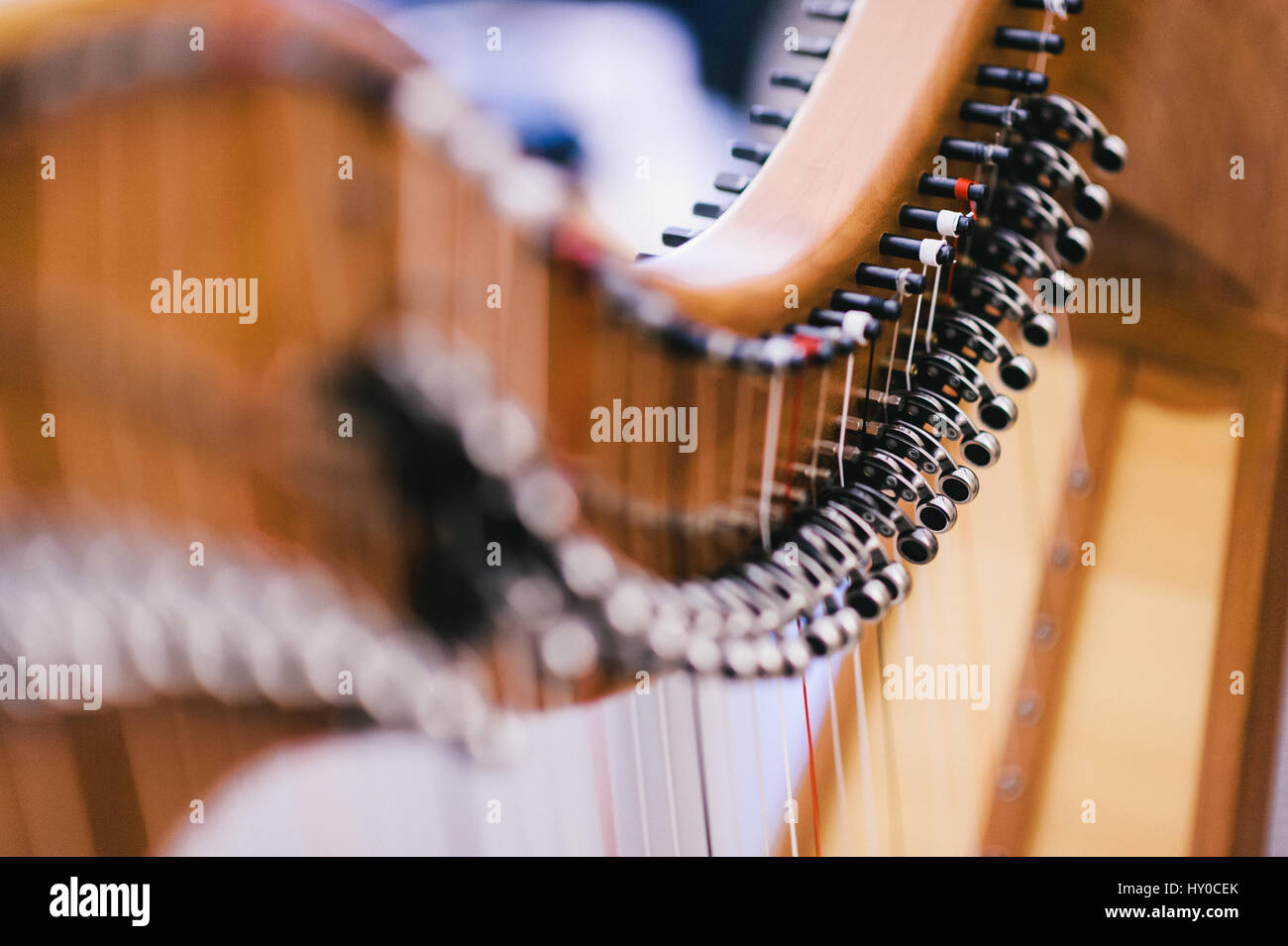Close harp hi-res stock photography and images - Alamy