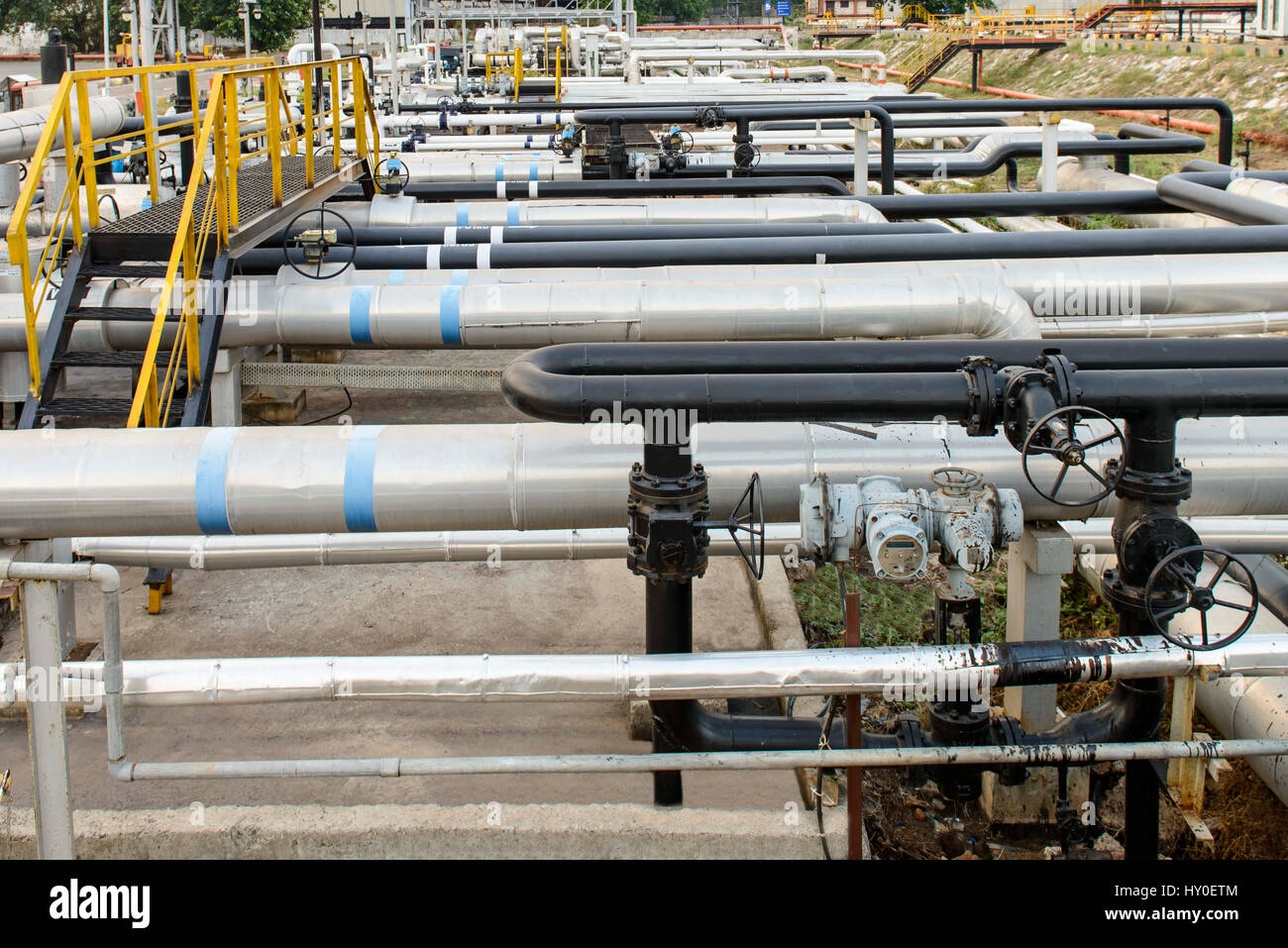 Indian oil refinery hi-res stock photography and images - Alamy