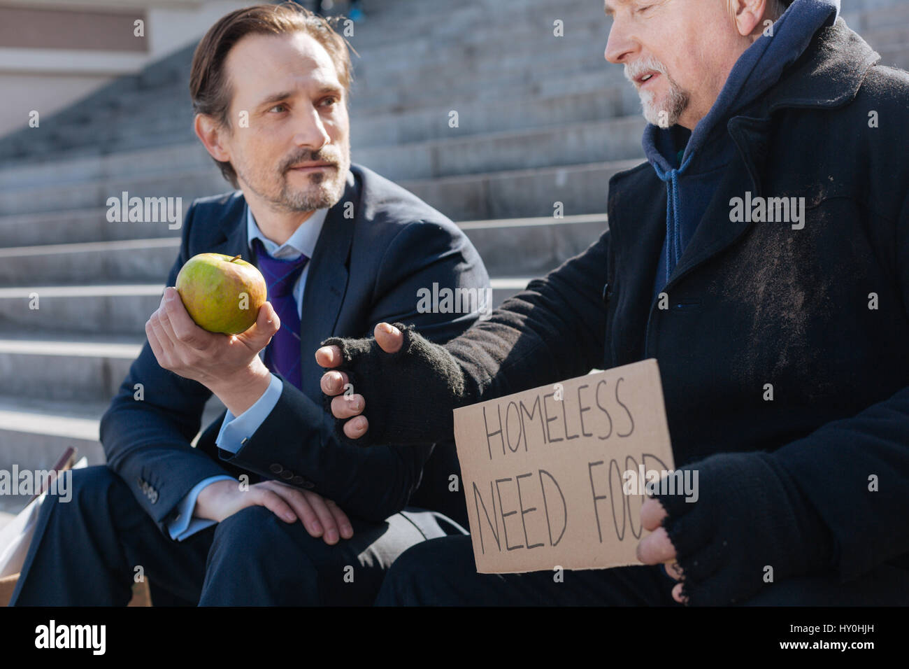 Story telling fire hi-res stock photography and images - Alamy