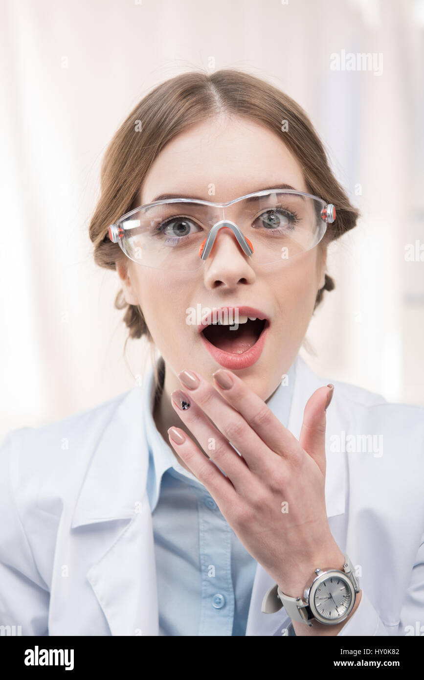 Surprised caucasian scientist hi-res stock photography and images - Alamy