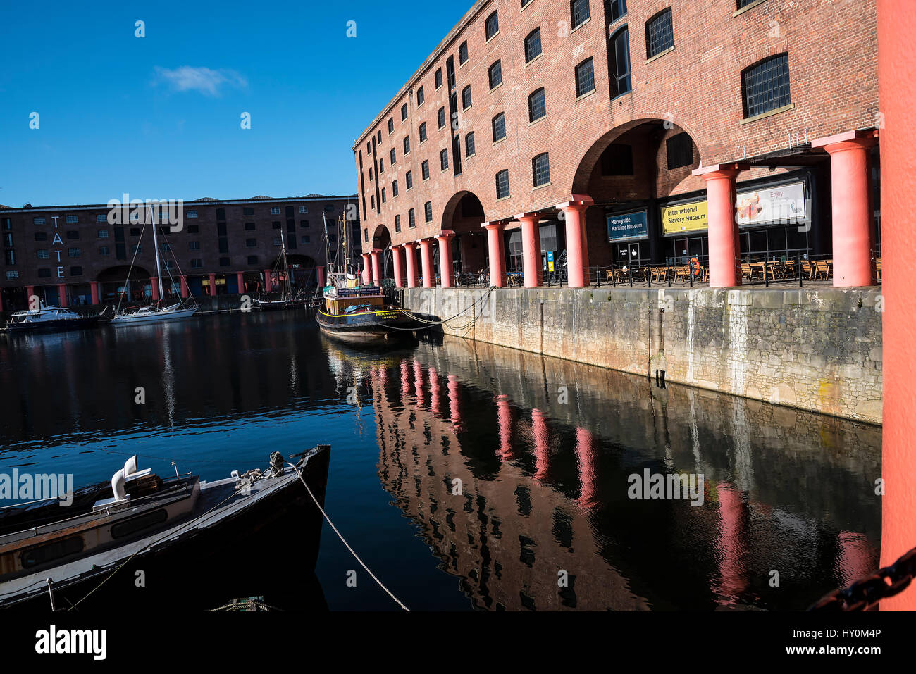 The Albert Dock is a complex of dock buildings and warehouses in ...