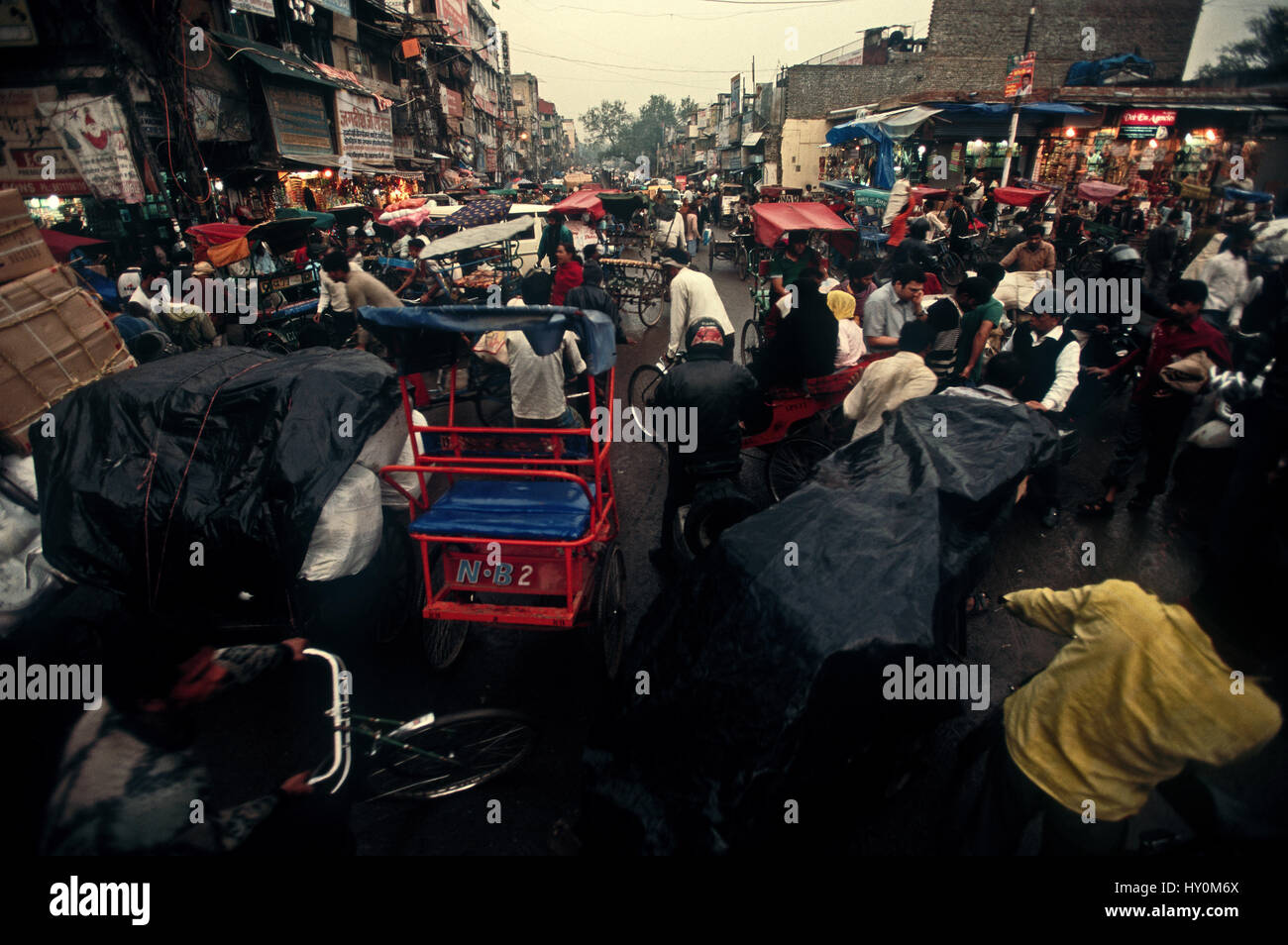 Busy street dense crowd hi-res stock photography and images - Alamy
