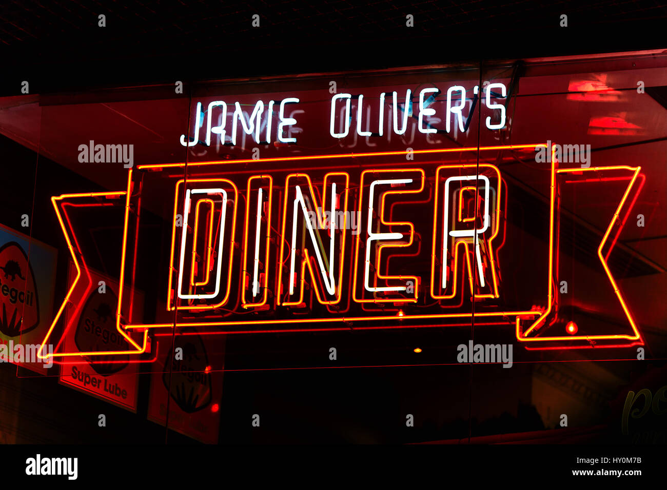 Jamie olivers restaurant sign hi-res stock photography and images - Alamy
