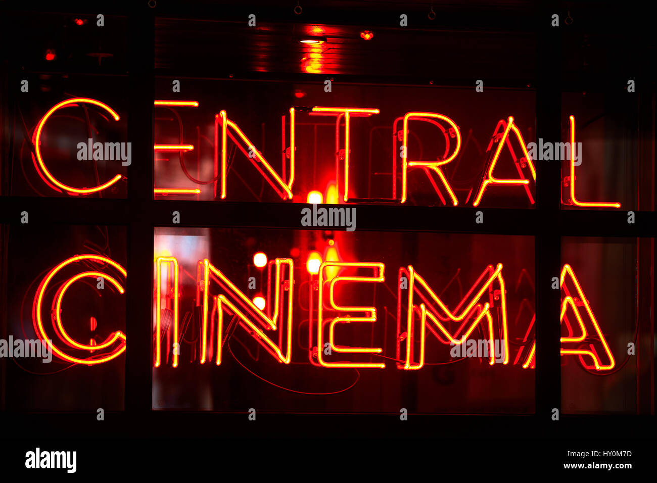 Cinema sign london hi-res stock photography and images - Alamy