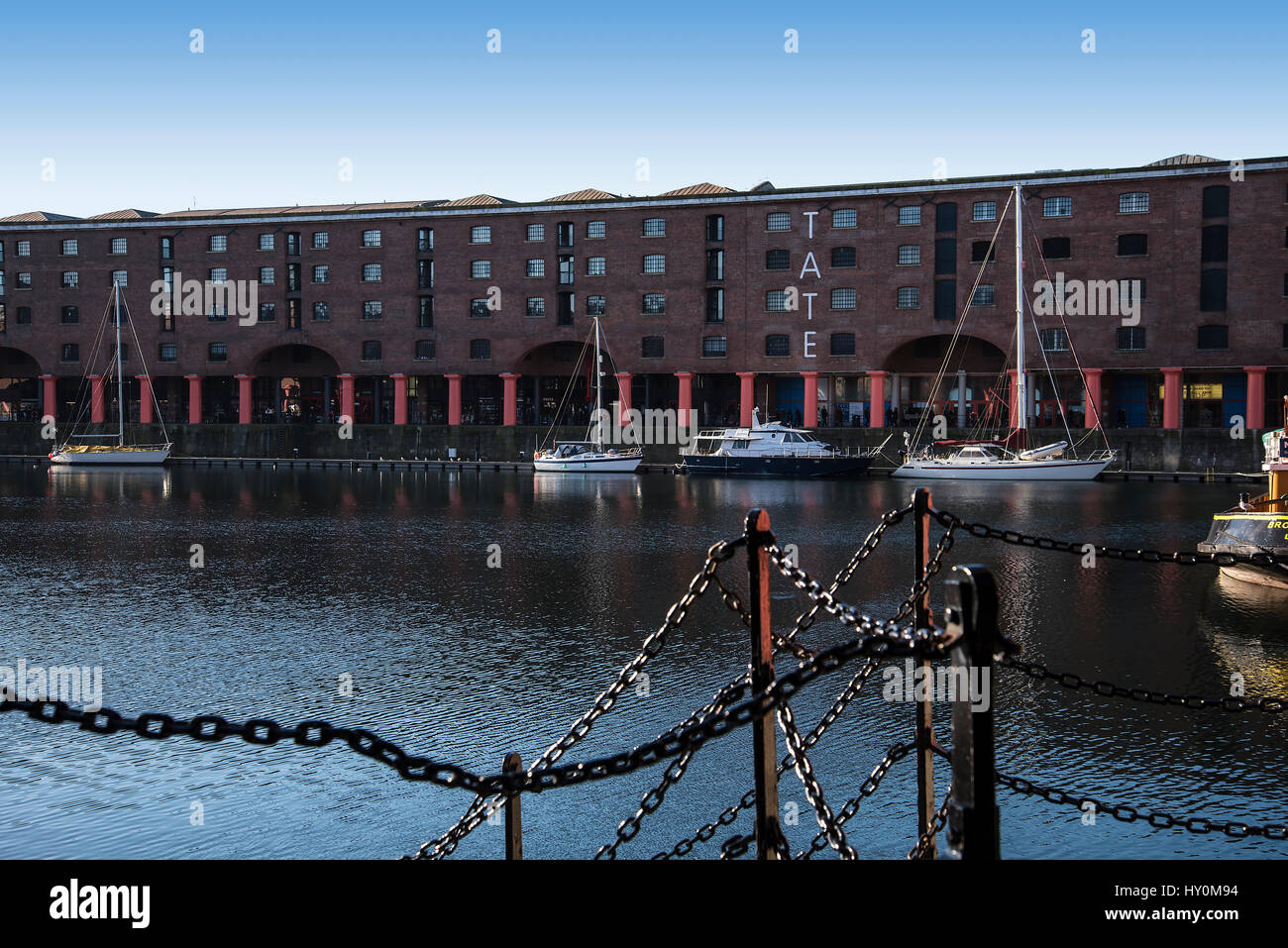 The Albert Dock is a complex of dock buildings and warehouses in ...