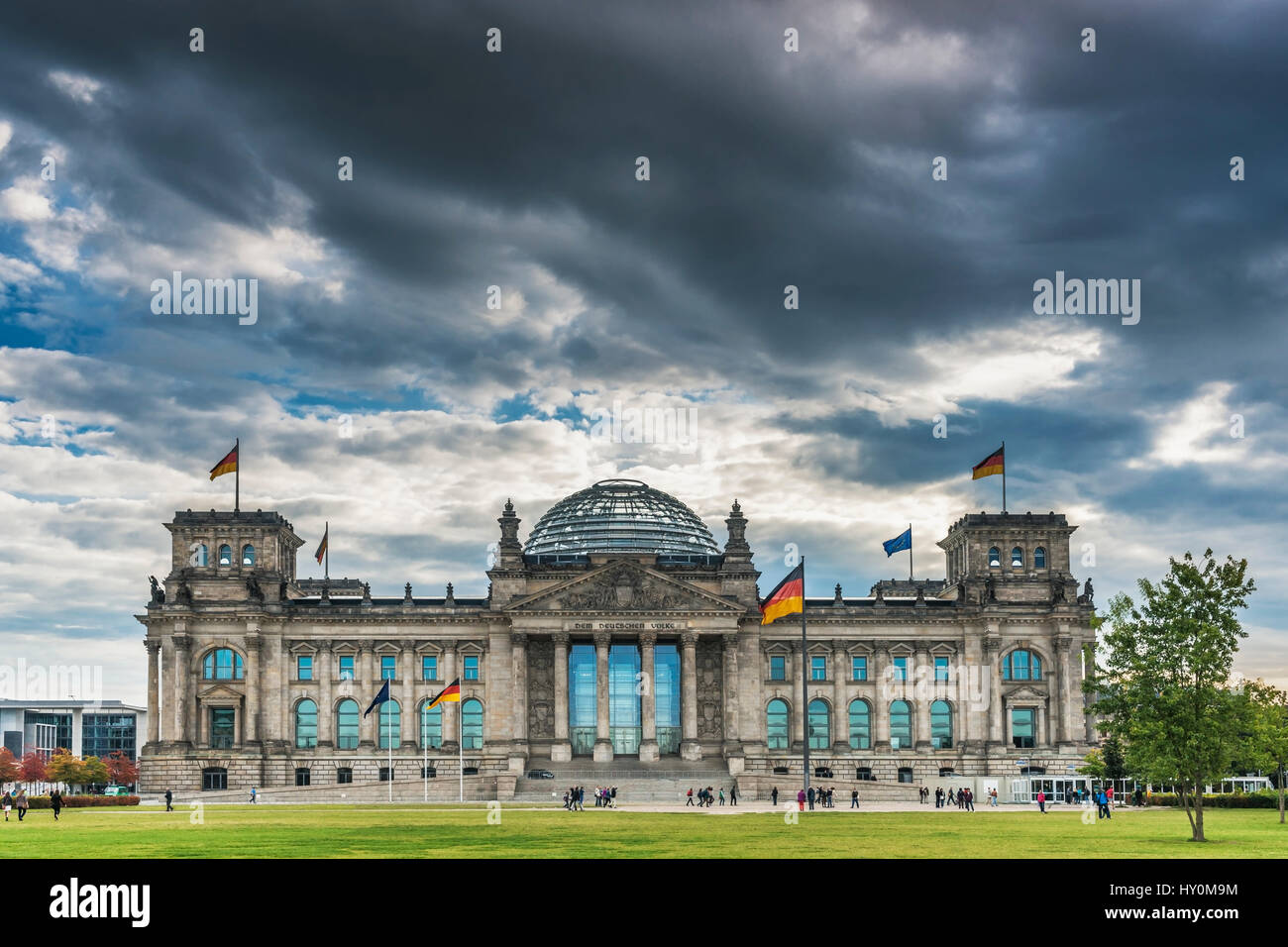 Berlins government building hi-res stock photography and images - Alamy