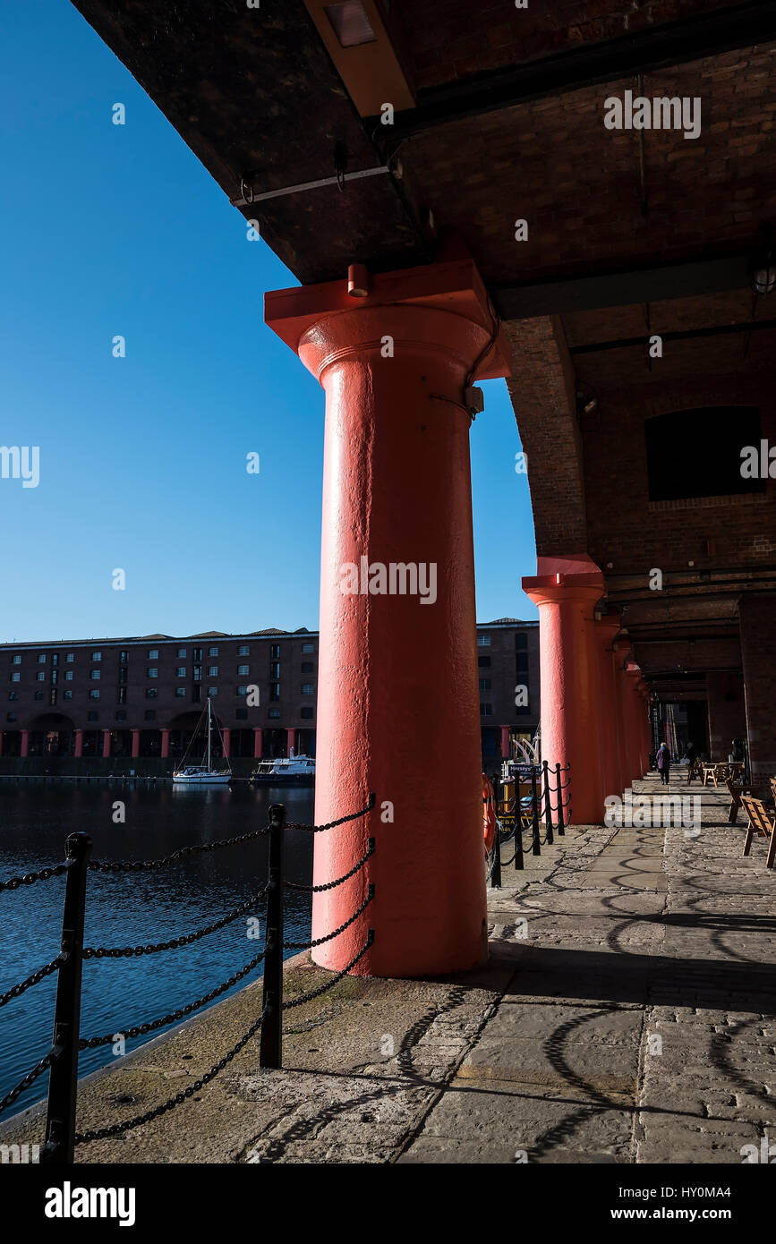 The Albert Dock is a complex of dock buildings and warehouses in ...