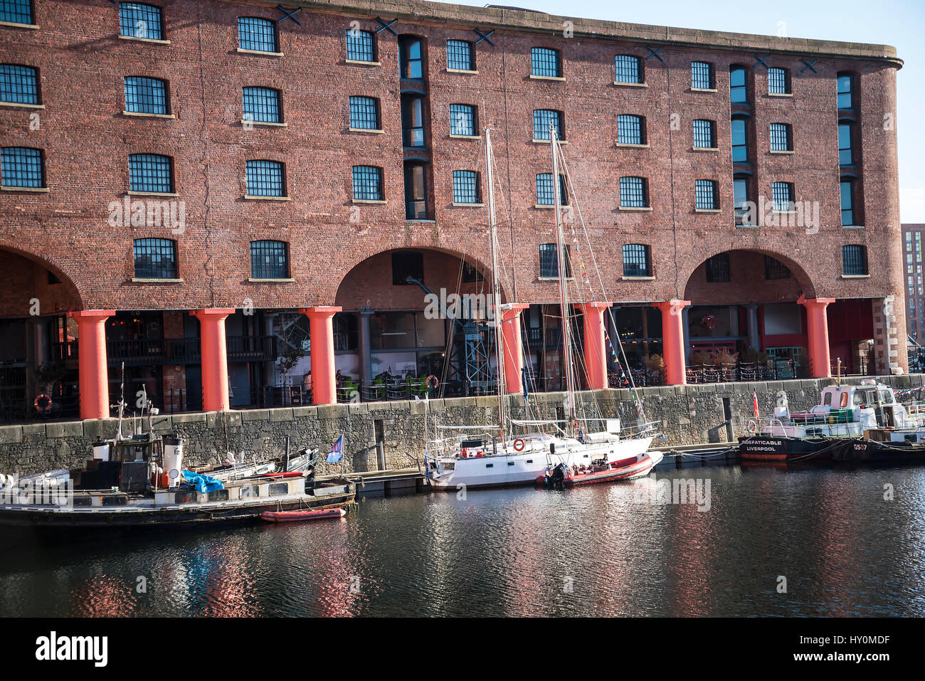 The Albert Dock is a complex of dock buildings and warehouses in ...